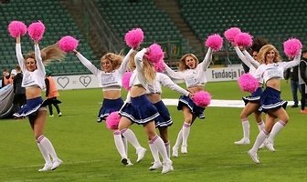 Cheer Angels Cheerleading Academy na meczu Legia Warszawa - Śląsk ...